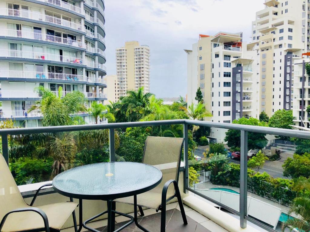 Solaire Apartments | Official Gold Coast Schoolies Accommodation 2025 ...